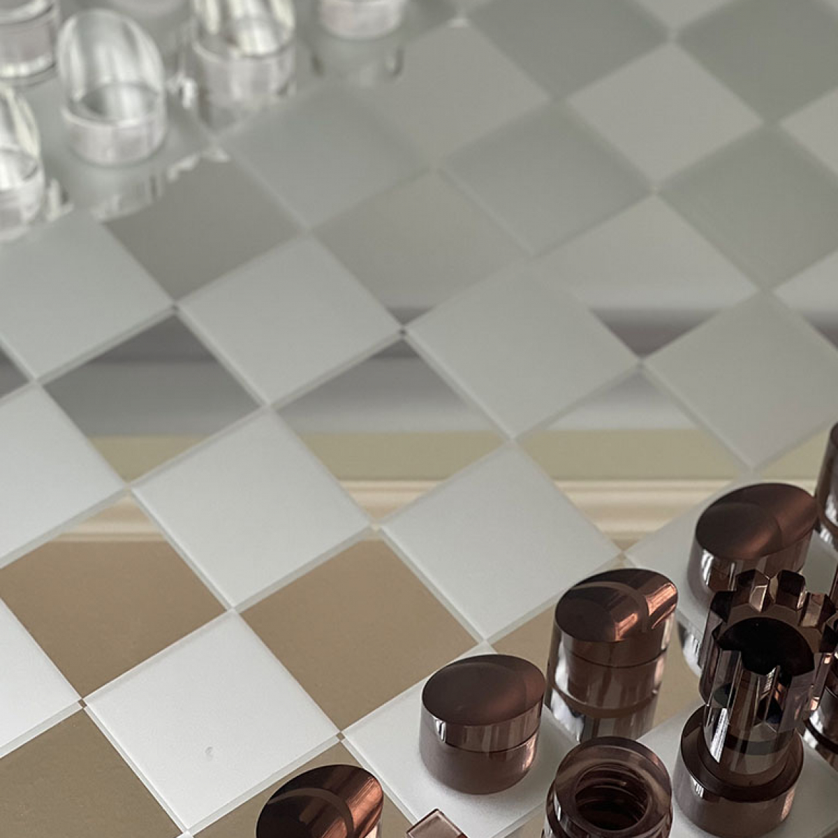 Lucite Chess Set by Michel Dumas | by Galleria62